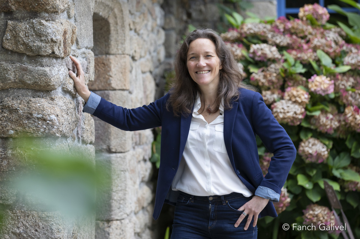 Portrait de Mme Fabienne Raoul pour le magazine Maxi. | Fanch Galivel ...